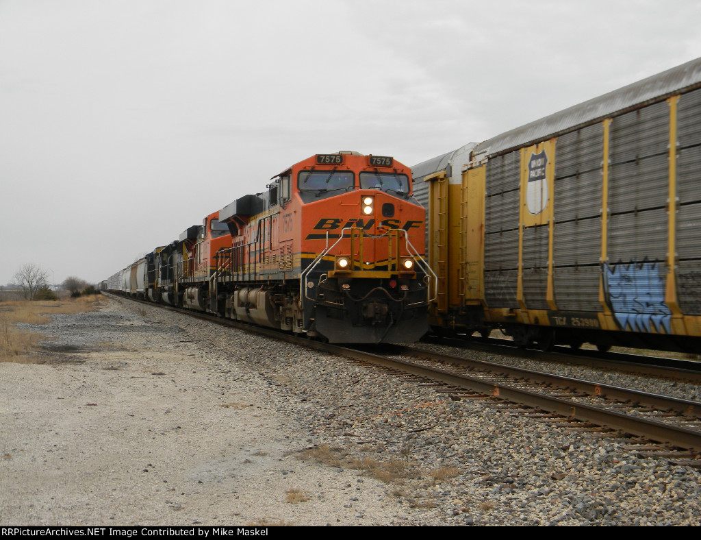 BNSF 7575